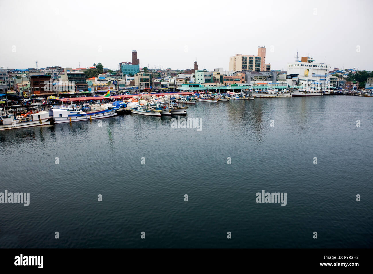 Fishery port hi-res stock photography and images - Alamy