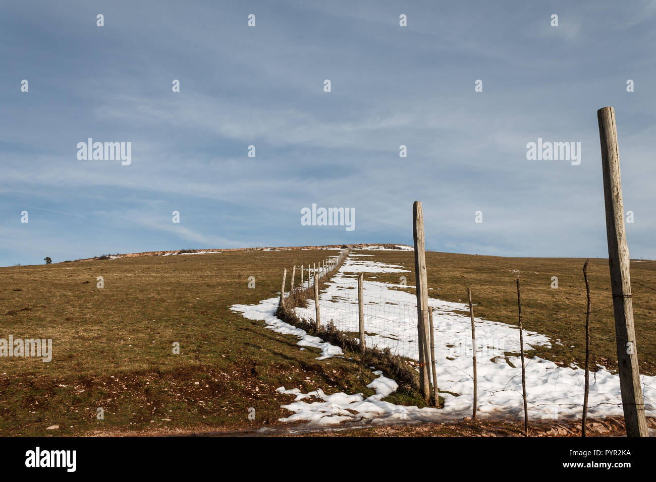 Light blue fence hi-res stock photography and images - Alamy