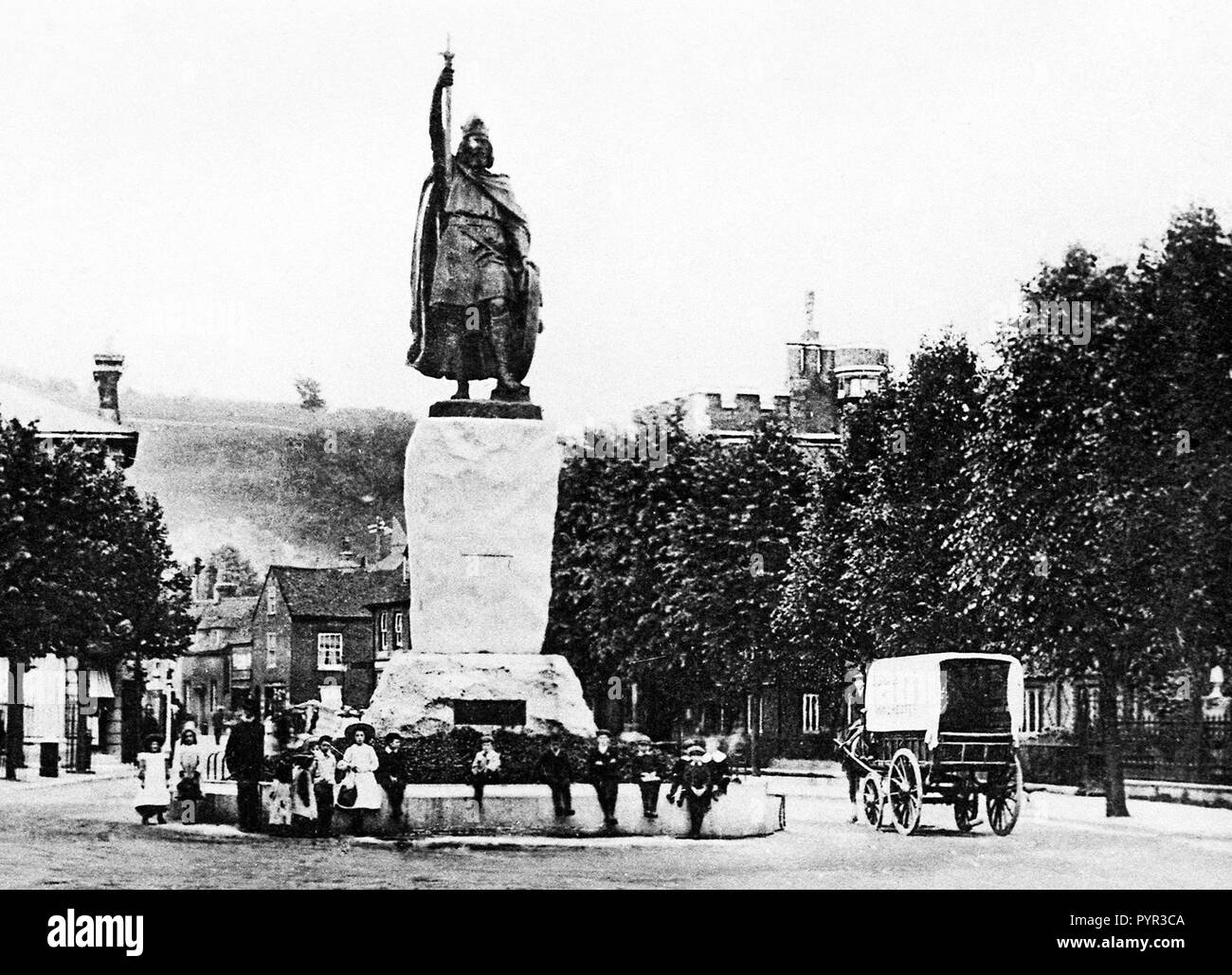 Alfred Statue, Winchester early 1900s Stock Photo - Alamy