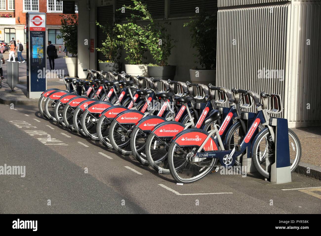 Santander bike stations hi-res stock photography and images - Alamy