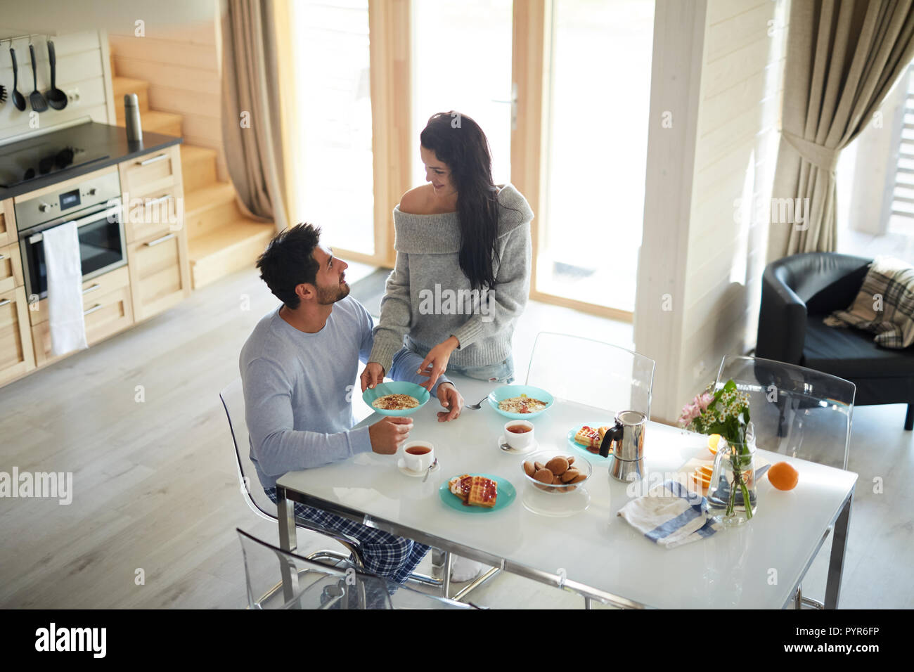Pretty wife hi-res stock photography and images - Alamy