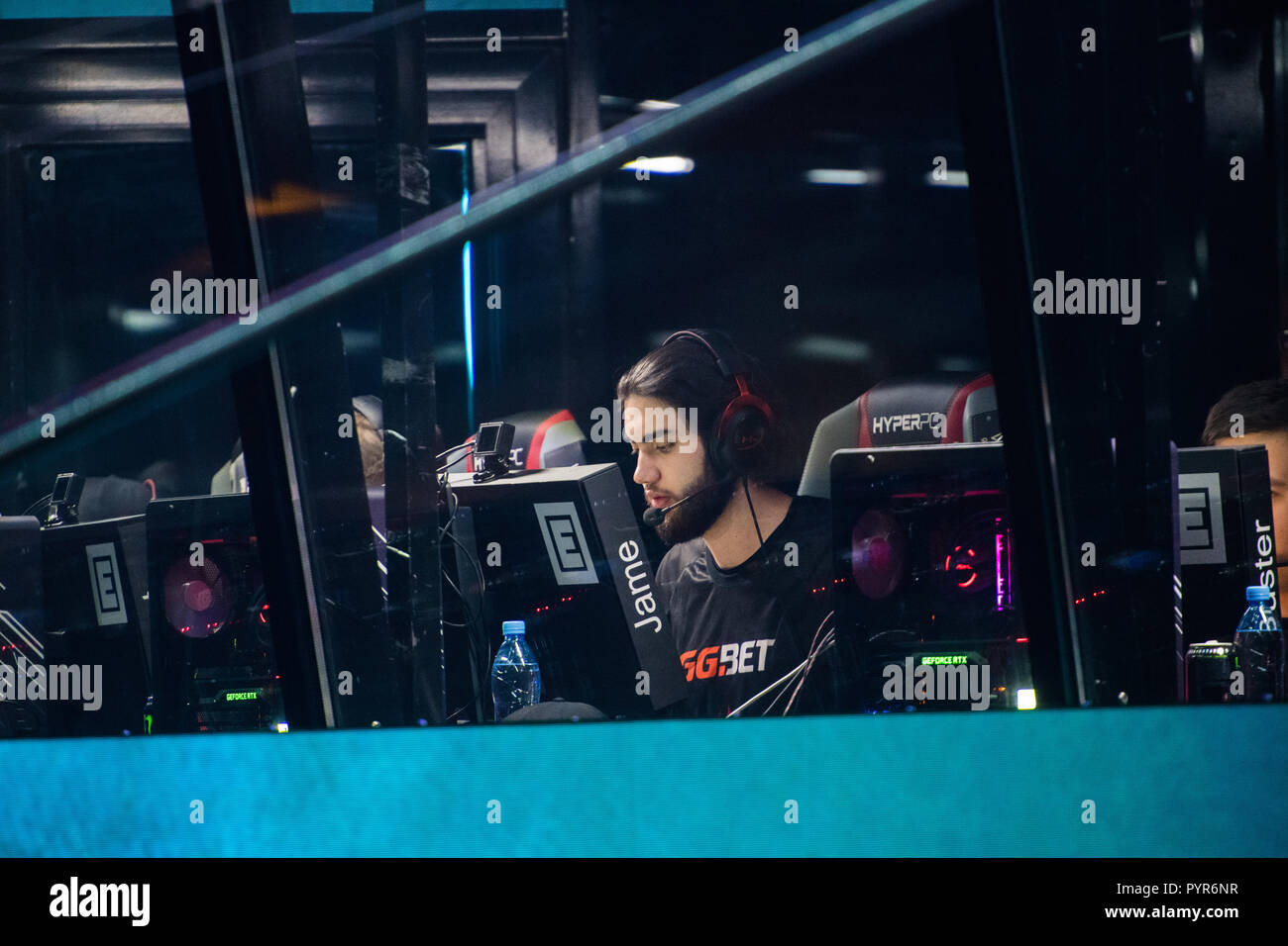 Commentator booth hi-res stock photography and images - Alamy