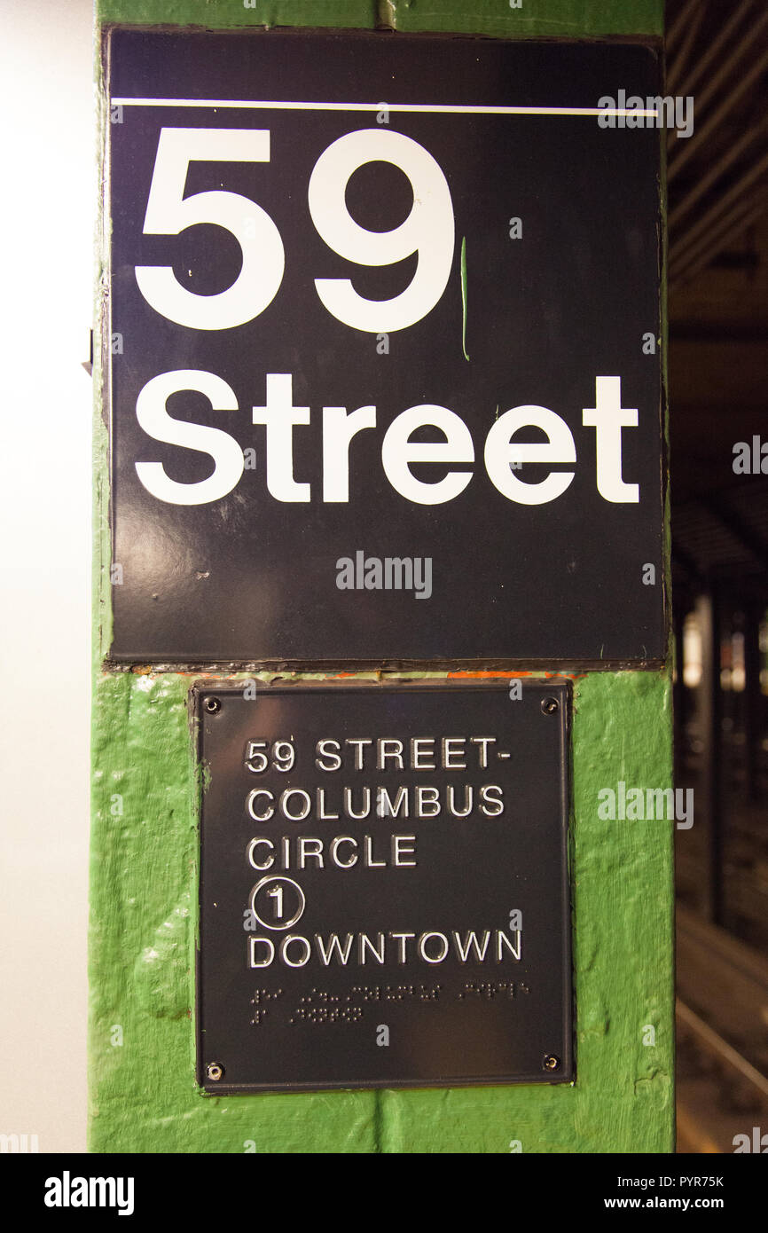 Columbus circle 59th street hi-res stock photography and images - Alamy