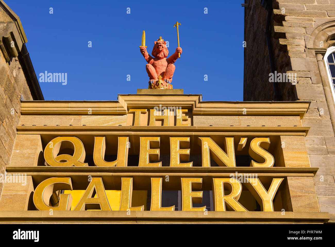 Edinburgh city life hi-res stock photography and images - Alamy