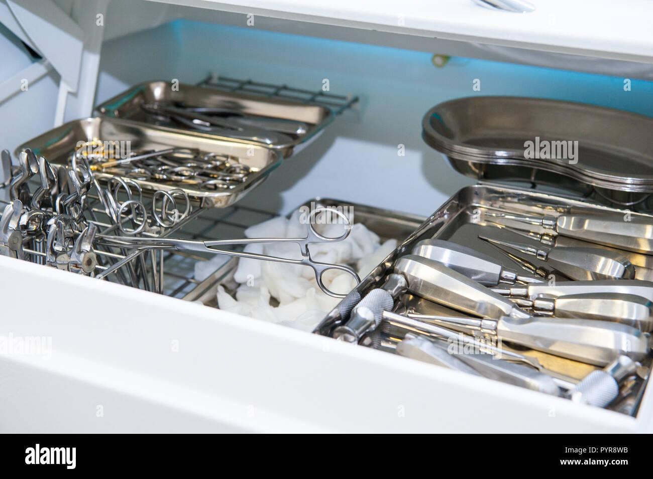 Surgical instrument box hi-res stock photography and images - Alamy
