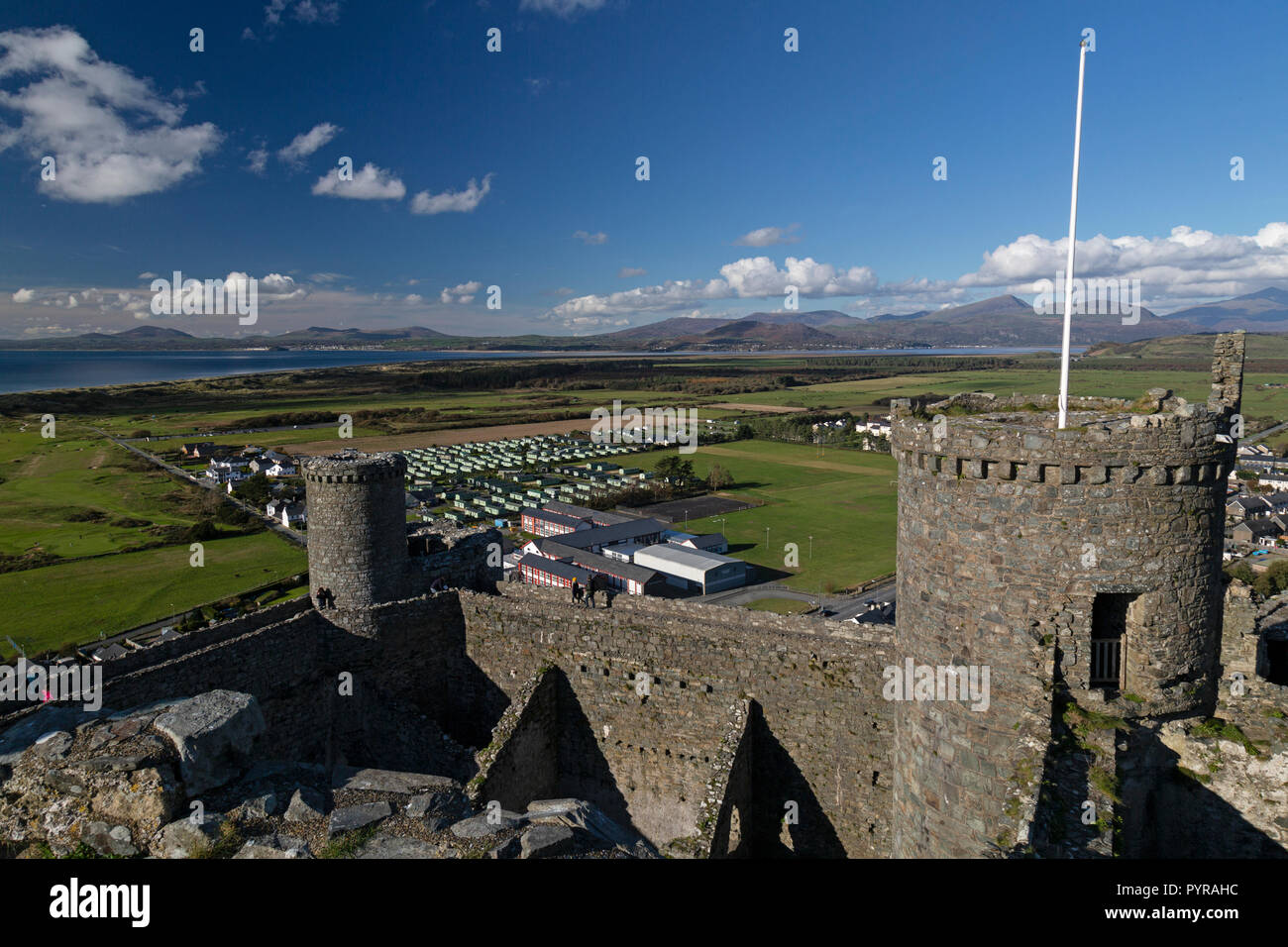 Harlech castle wales hi-res stock photography and images - Alamy