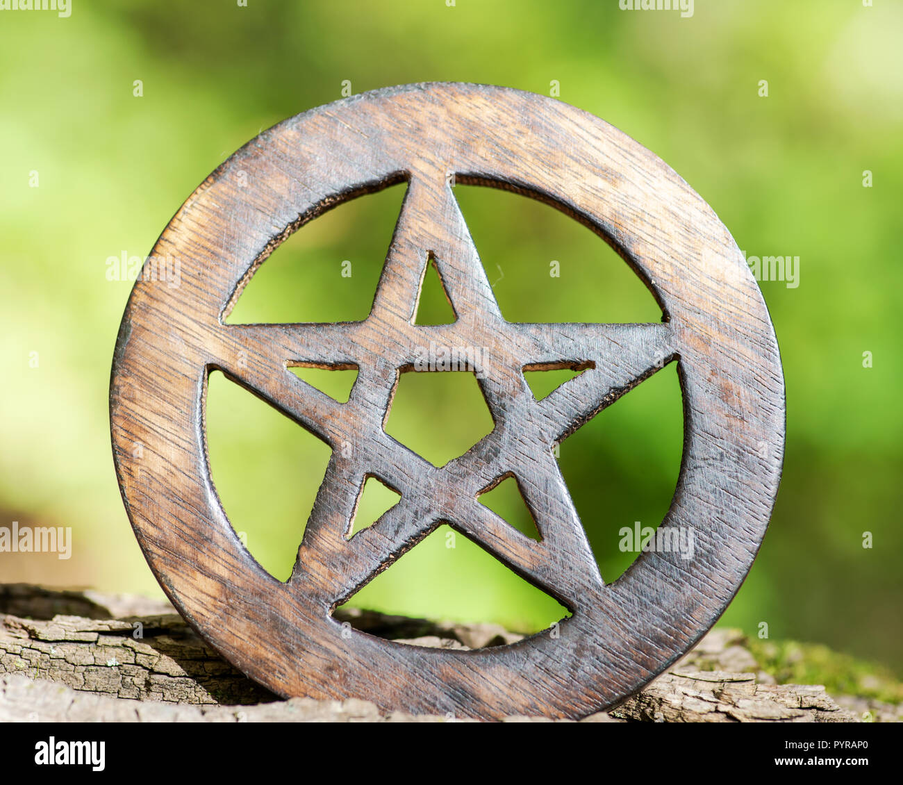 Pentagram Symbol Stock Photos & Pentagram Symbol Stock Images - Alamy