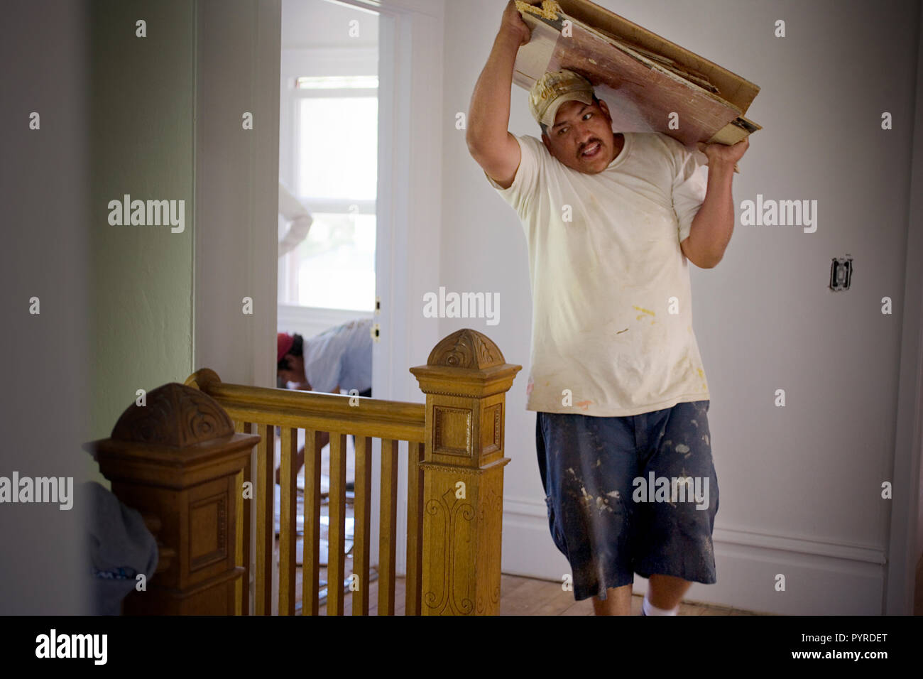 Construct materials building workers hi-res stock photography and ...