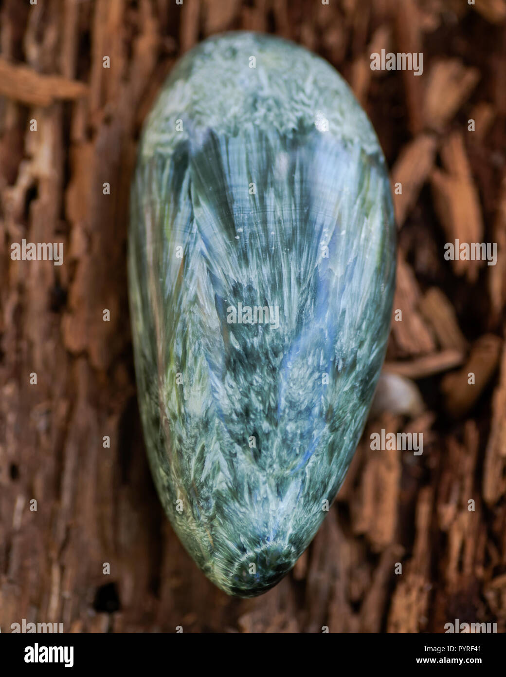 Seraphinite stone hi-res stock photography and images - Alamy