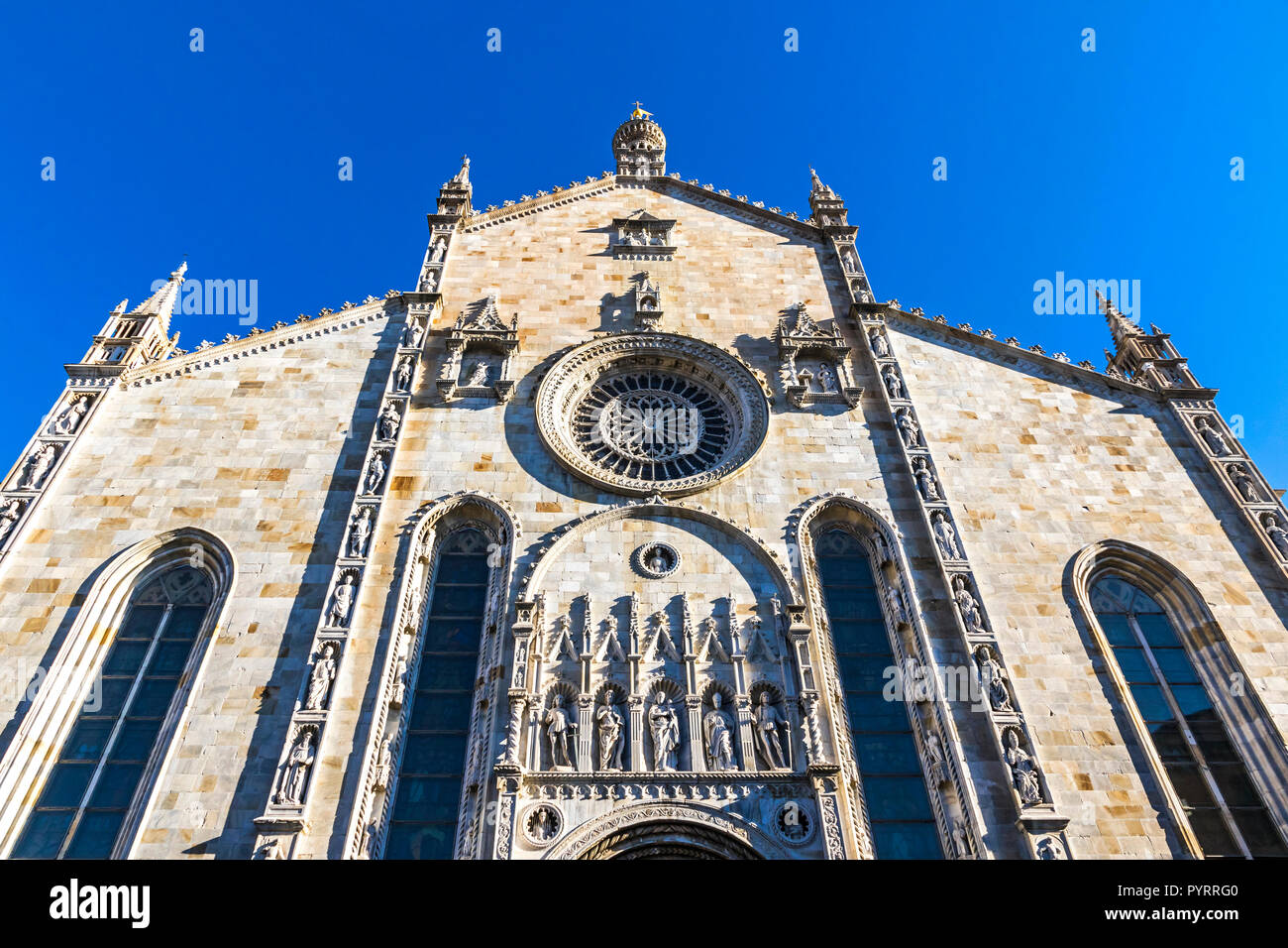 Exterior view of Como Cathedral (Duomo di Como) (Italian: Cattedrale di ...