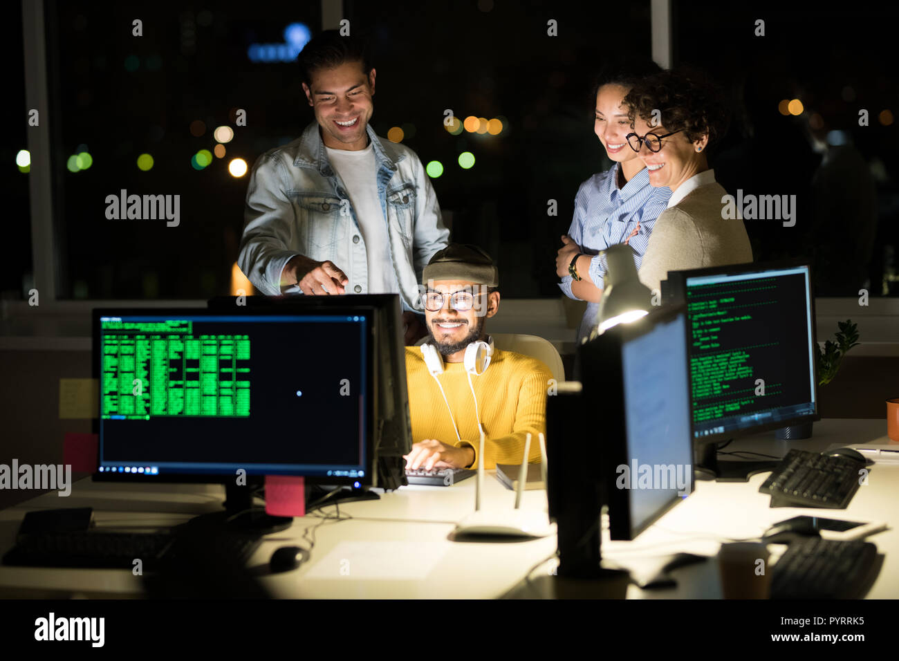 Computer programmers hi-res stock photography and images - Alamy