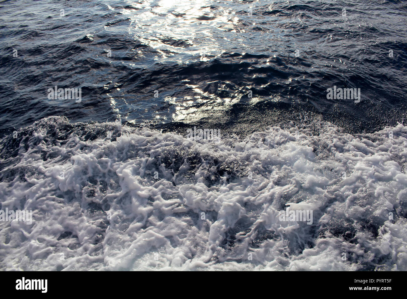 Foam movement hi-res stock photography and images - Alamy