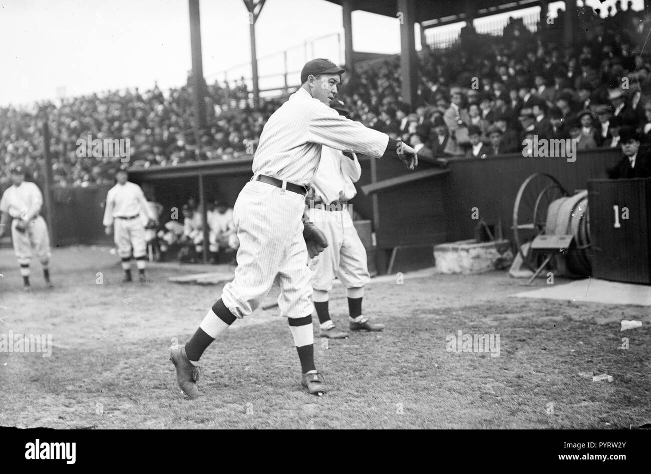 Bugs raymond hi-res stock photography and images - Alamy