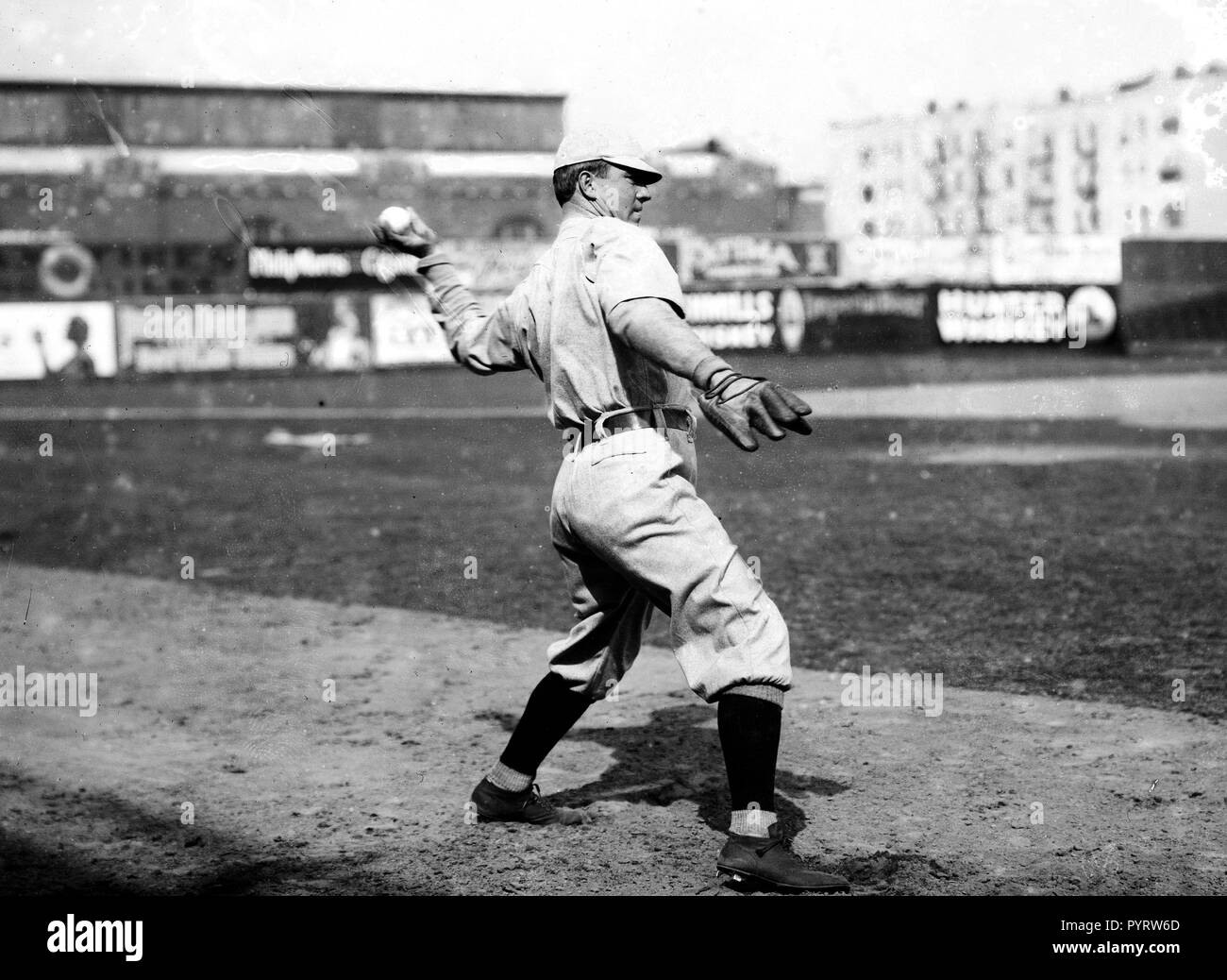 Early 1900s baseball player hi-res stock photography and images - Alamy