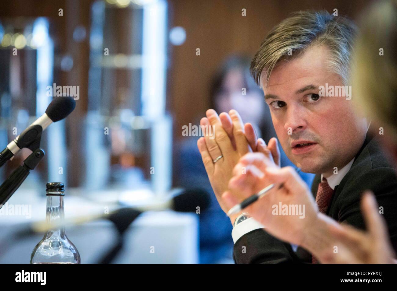 Jonathan ashworth labour hi-res stock photography and images - Alamy