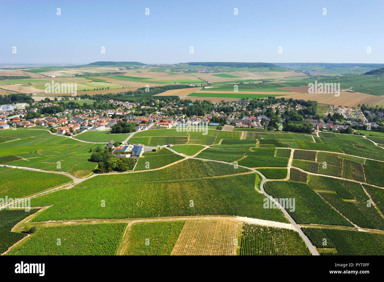 Pierry (north-eastern France). Rural landscape and Champagne vineyards ...