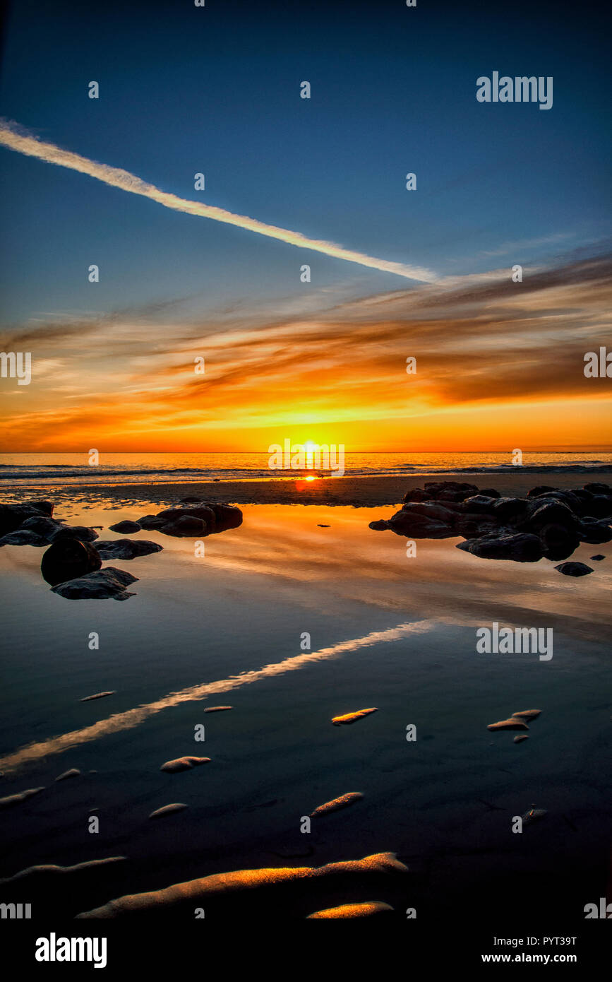 Sunrise from Low Hauxley Beach Amble Northumberland Stock Photo - Alamy