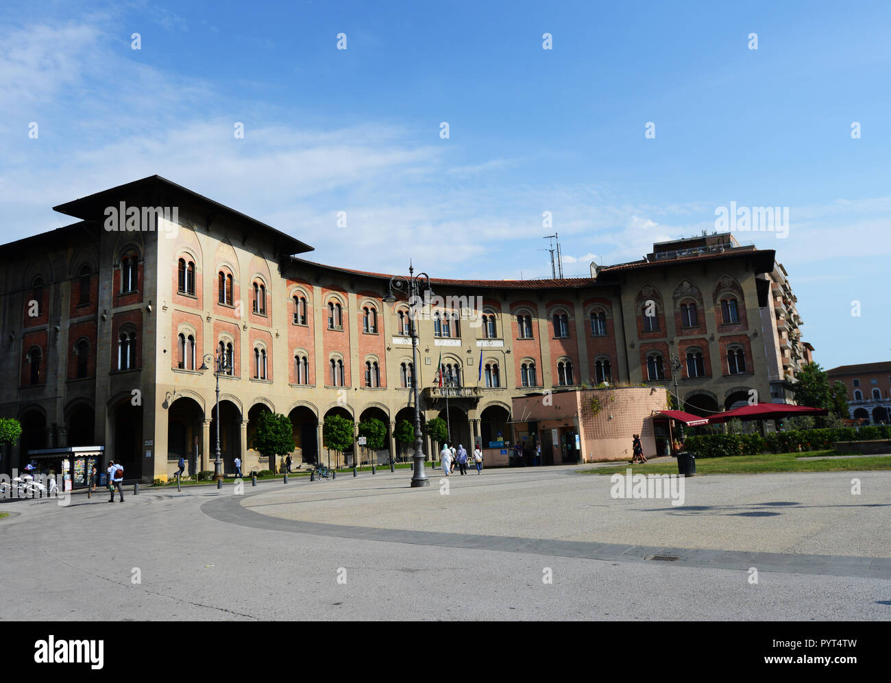 Architecture italy post office hi-res stock photography and images - Alamy