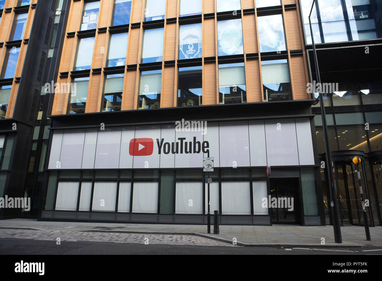 Youtube headquarters hi-res stock photography and images - Alamy