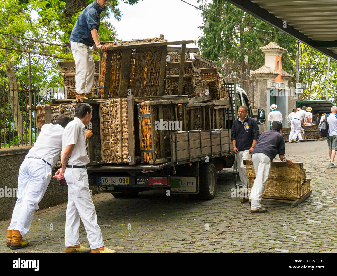 Monte toboggan madeira sledges hi-res stock photography and images - Alamy