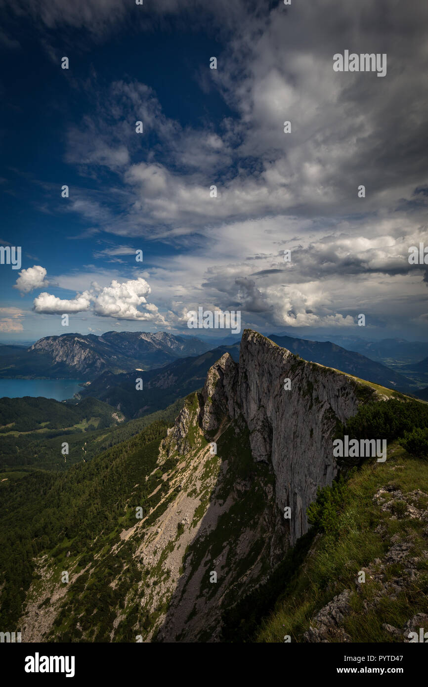 Panoramic view of mountains from Schafberg peak in Salzkammergut ...