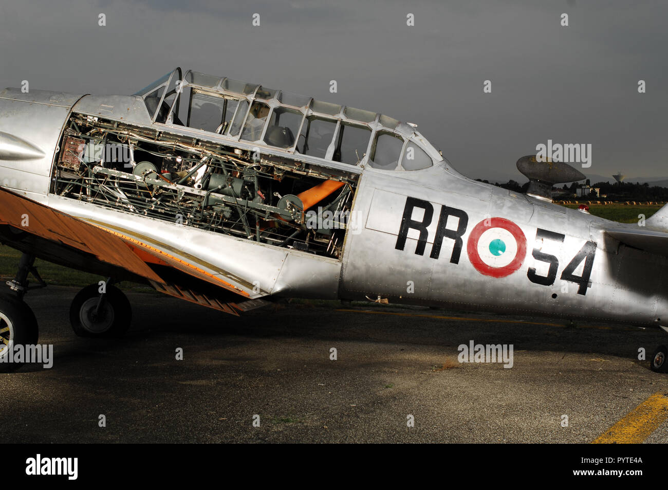 North American T 6g Texan High Resolution Stock Photography and Images ...