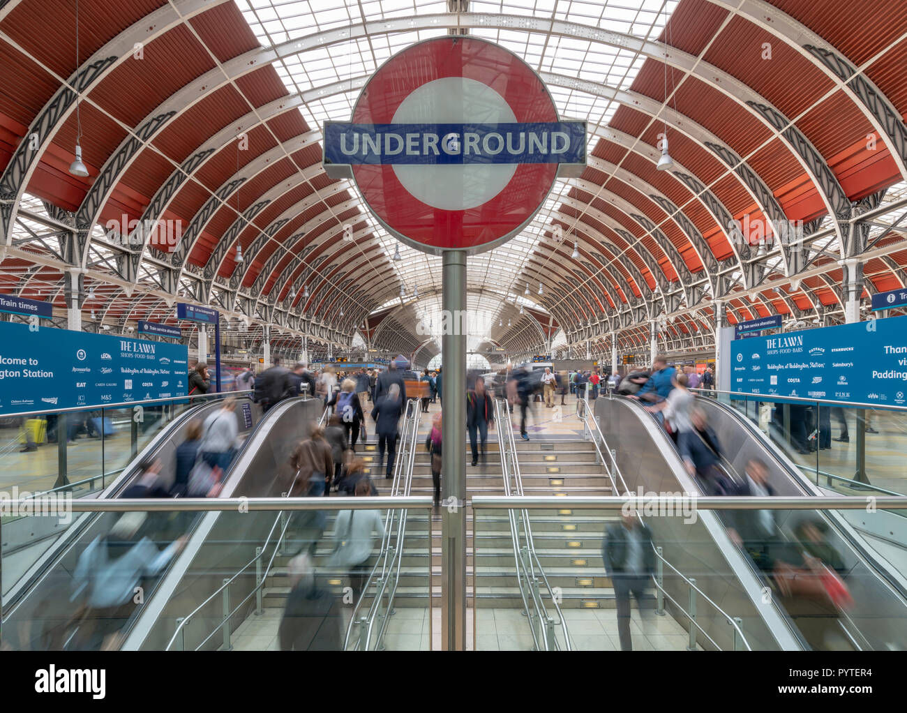 Busy London Paddington Station. The start of the Great Western Railway ...