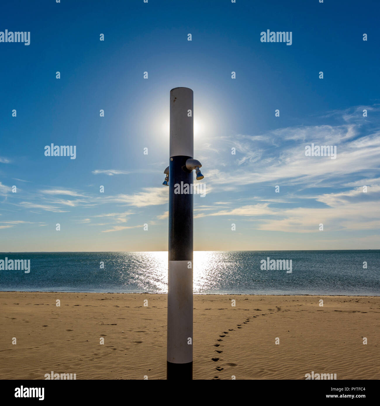Beach shower hi-res stock photography and images - Alamy