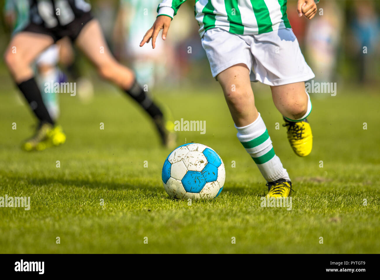 Dirt football pitch hi-res stock photography and images - Alamy