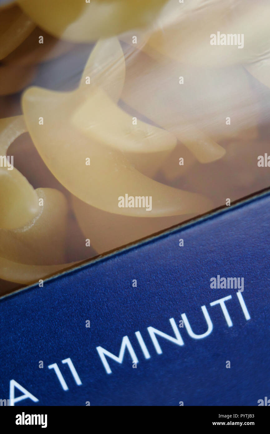 Fusilli pasta pack hi-res stock photography and images - Alamy