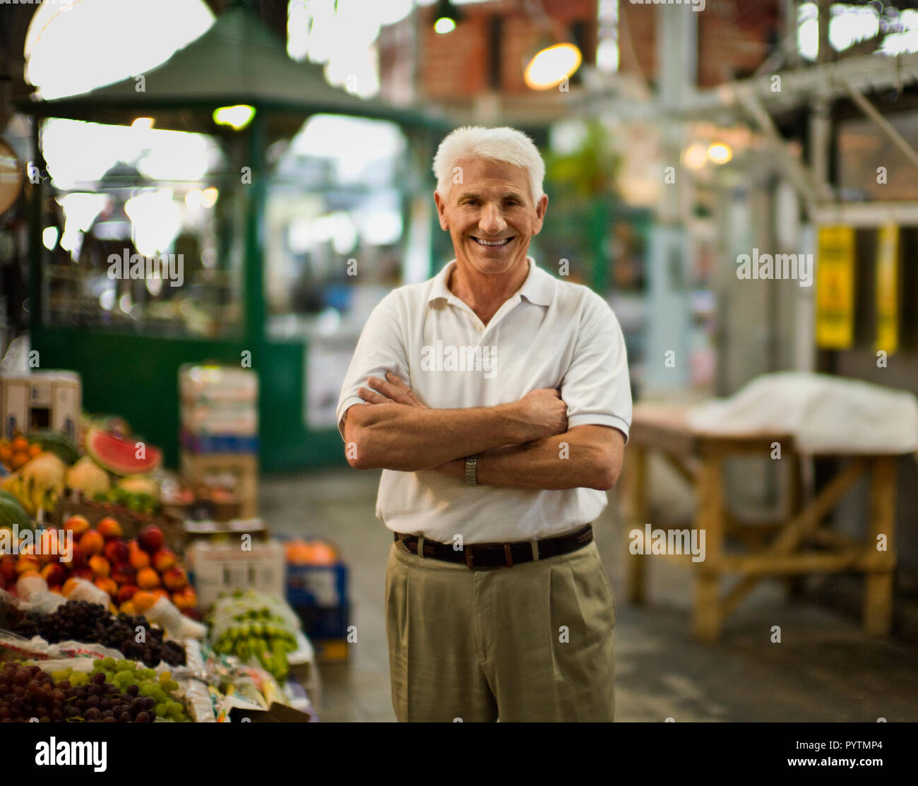 Man men male adult adults stall hi-res stock photography and images - Alamy