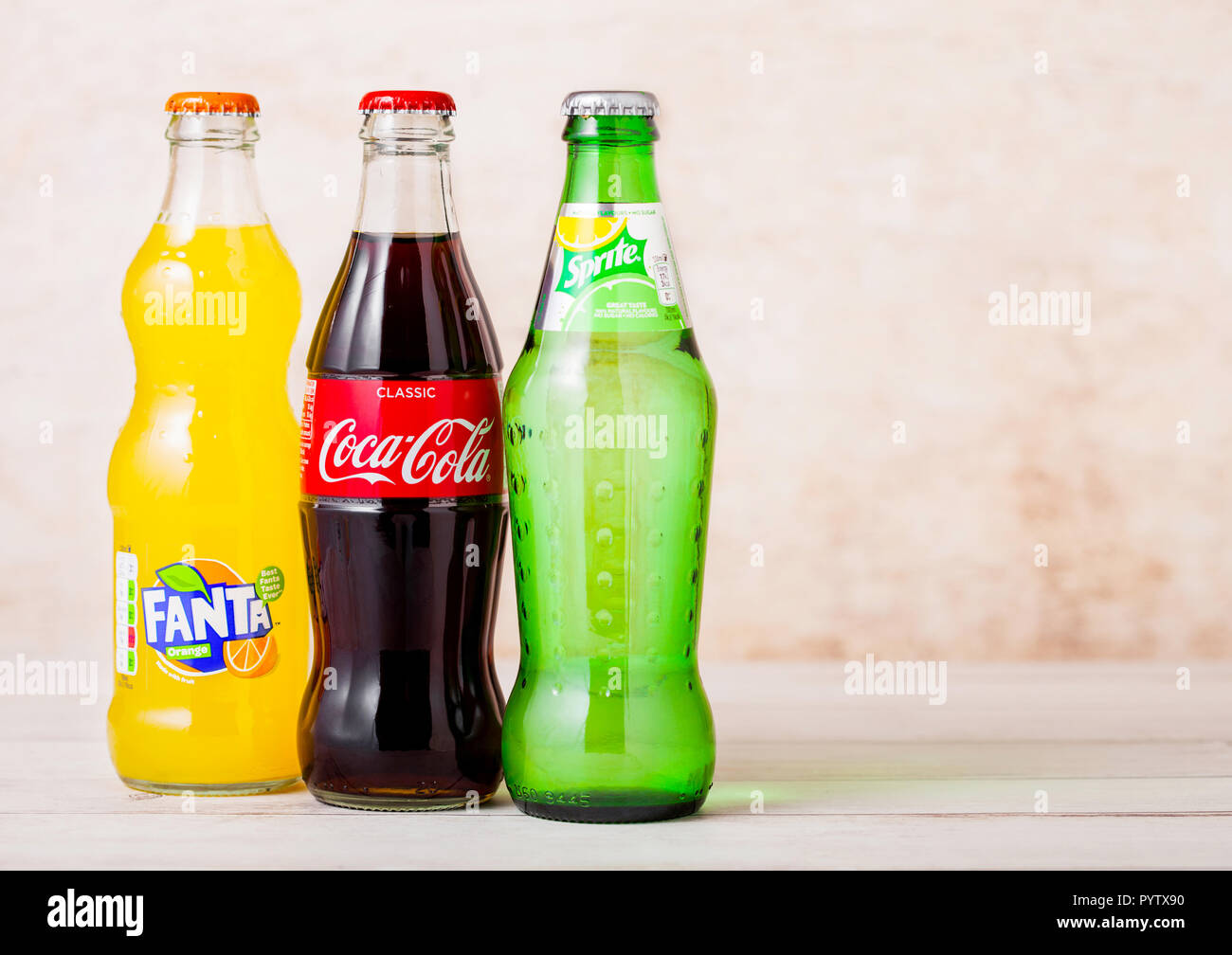 Coca cola sprite coke fanta hi-res stock photography and images - Alamy