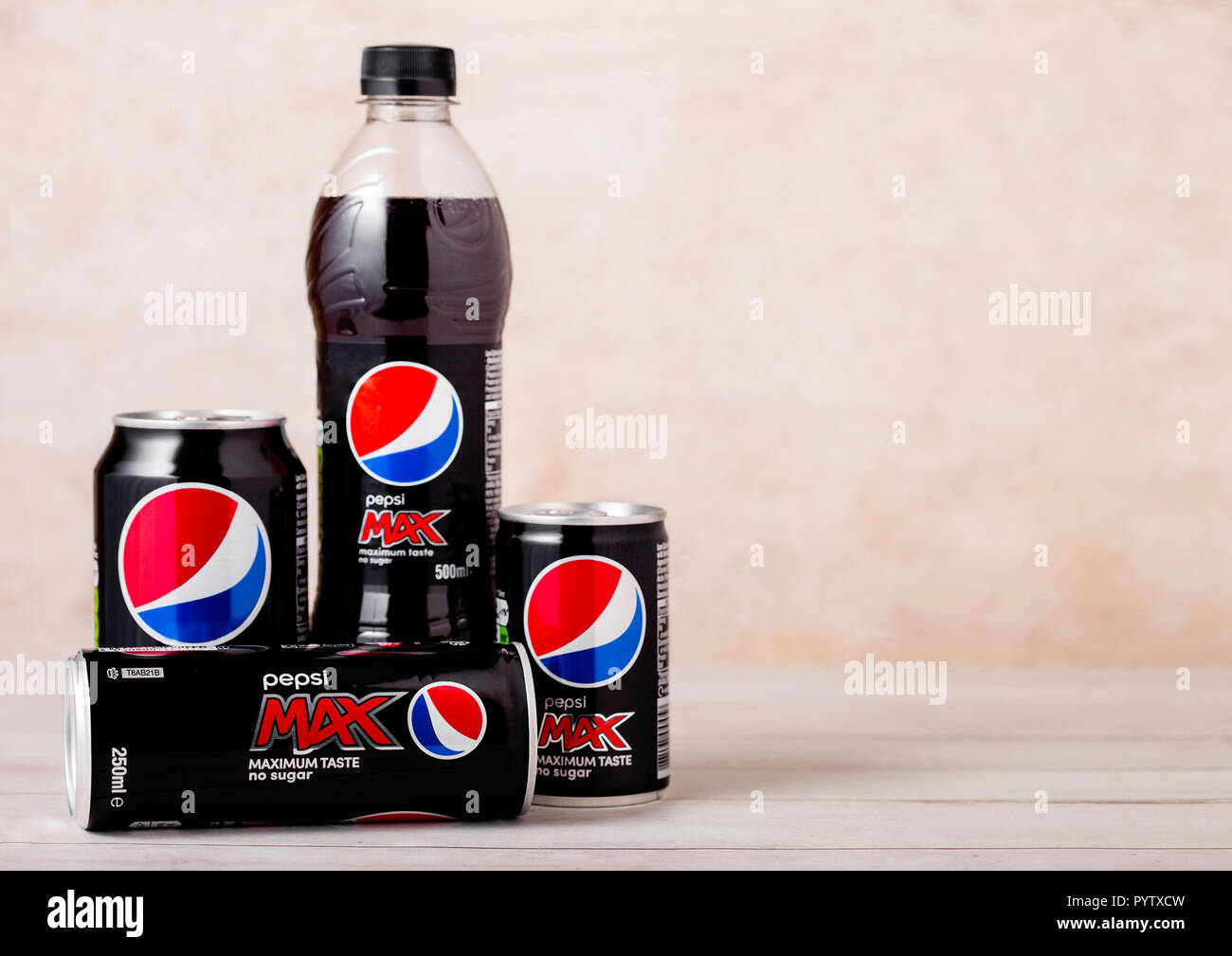 Pepsi max bottle hi-res stock photography and images - Alamy
