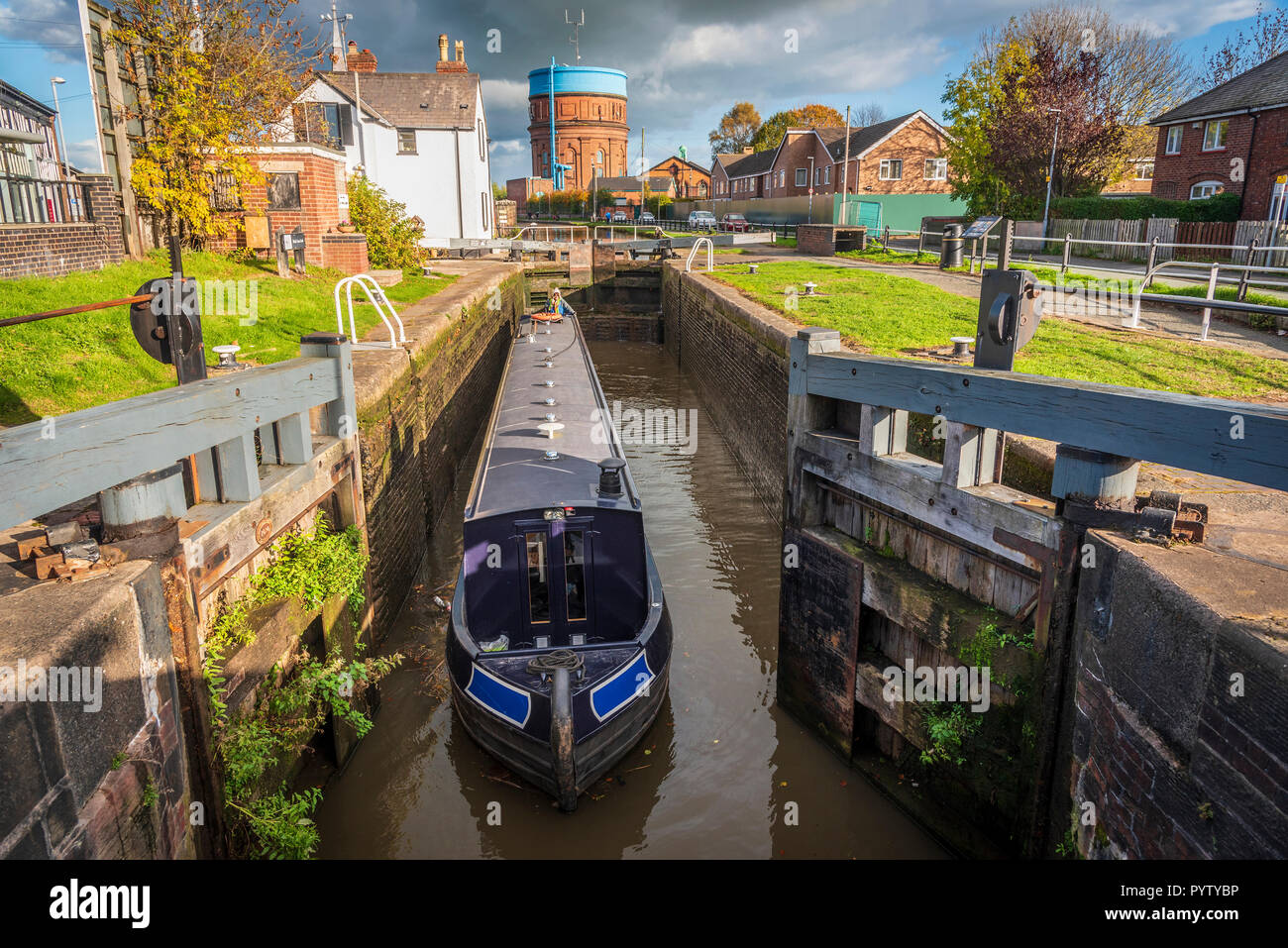 Chester canal hi-res stock photography and images - Alamy