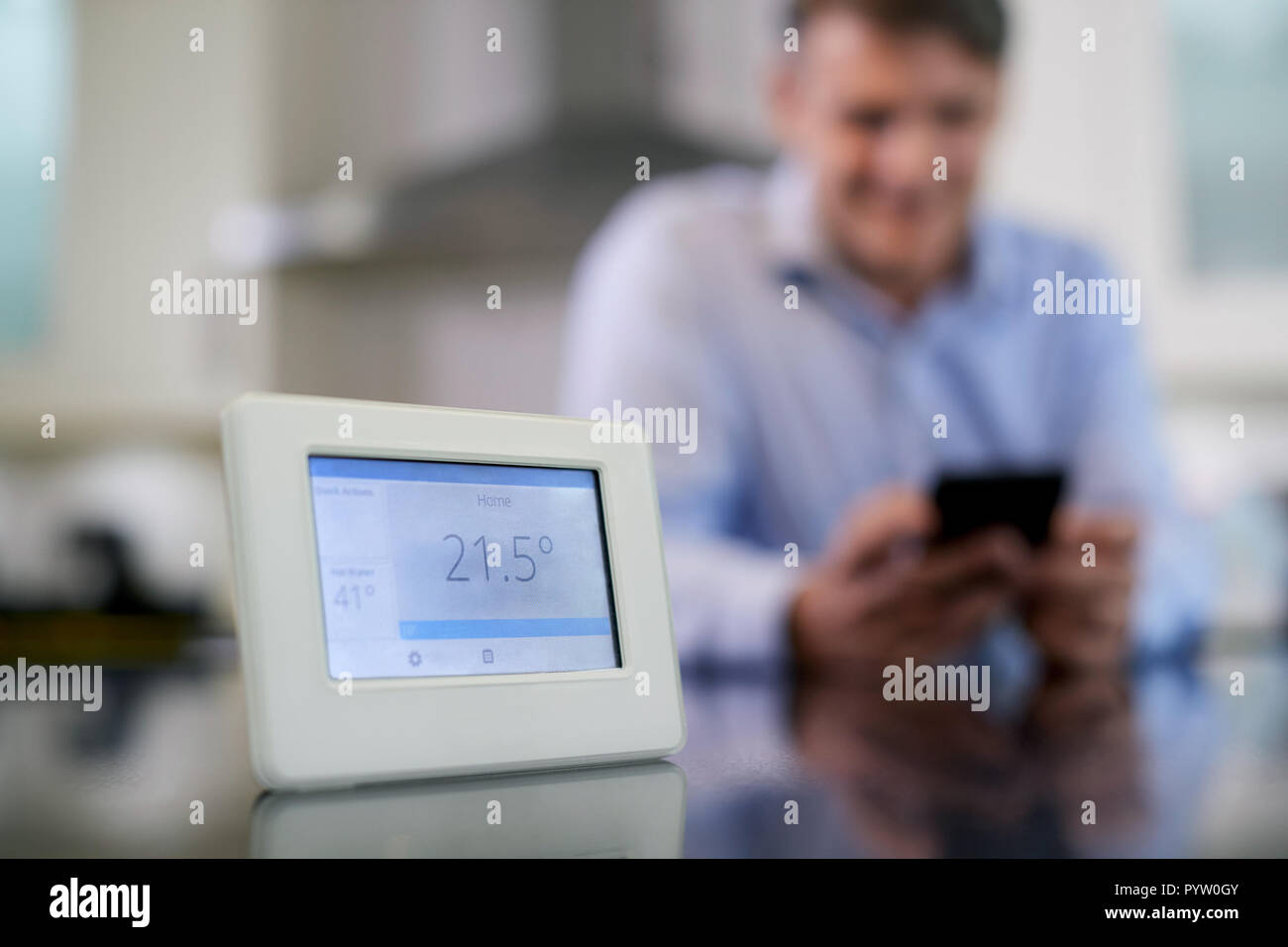 Smart meter hi-res stock photography and images - Alamy