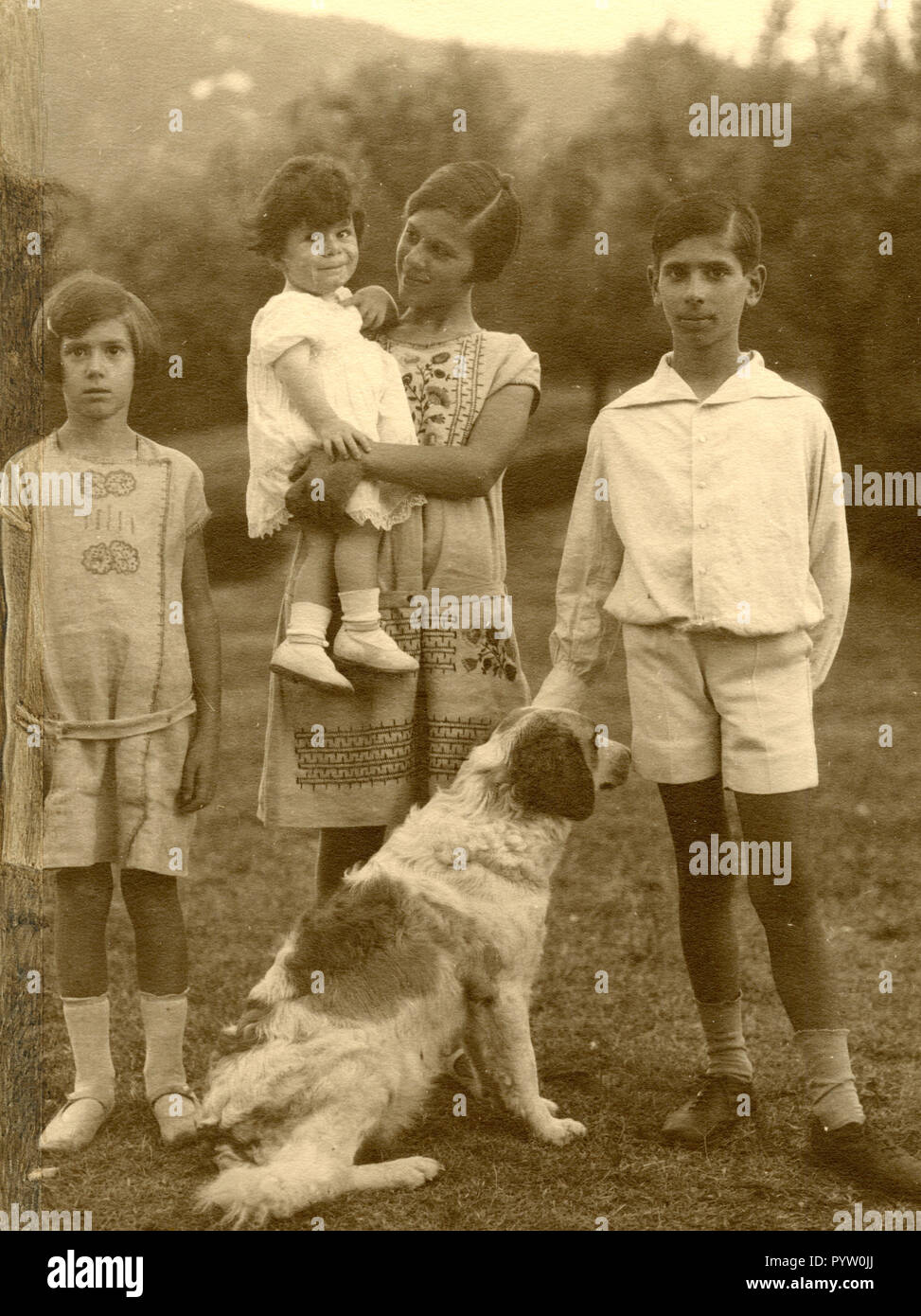 1920s family portrait hi-res stock photography and images - Alamy