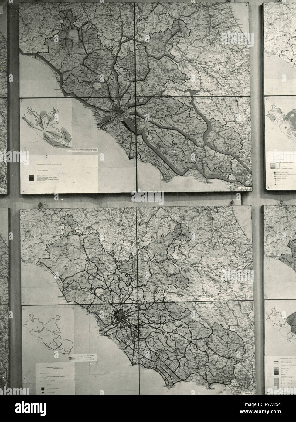 Traffic maps of Rome, Italy 1940s Stock Photo - Alamy