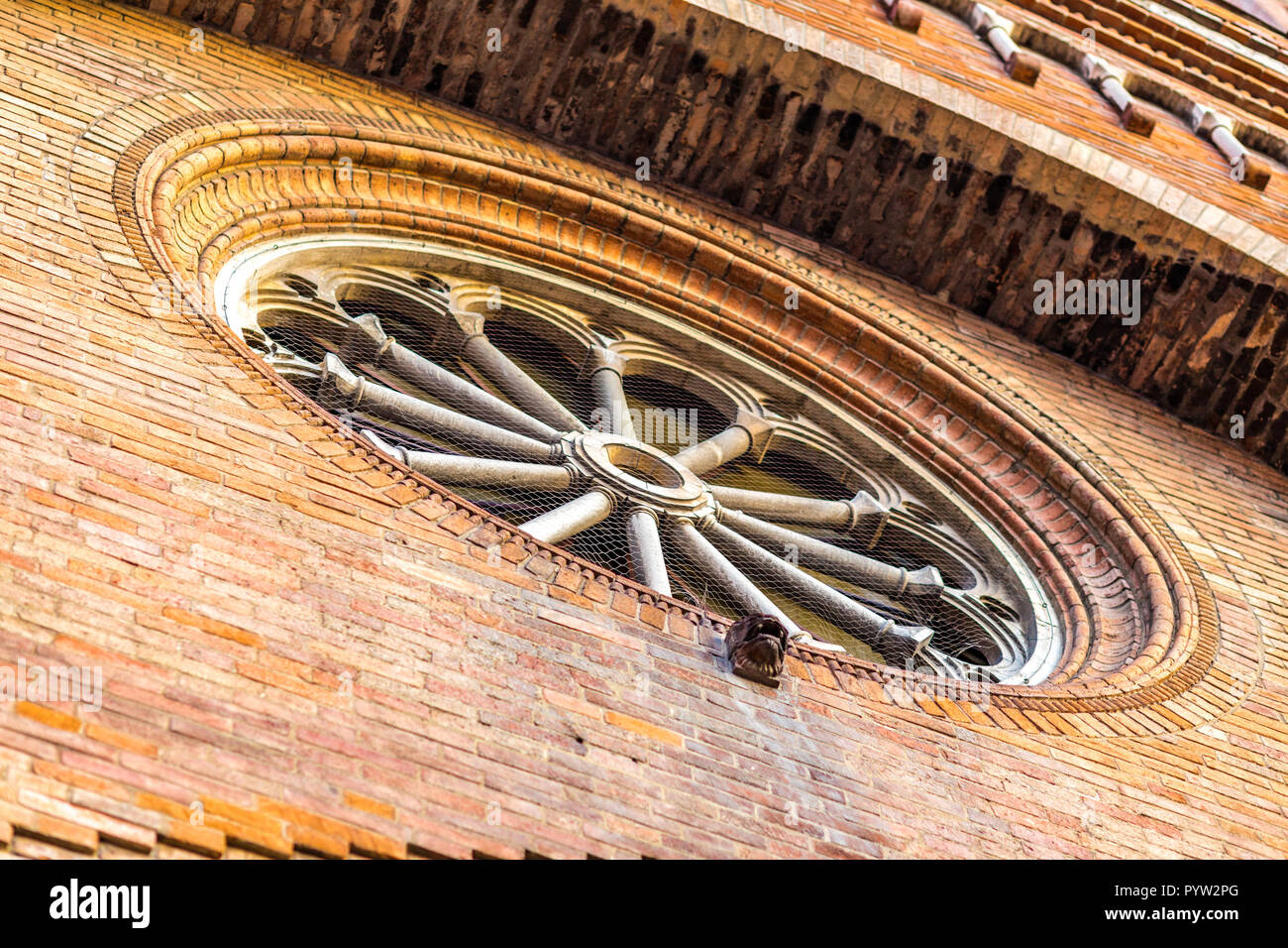 Circular rose window of ancient abbey Stock Photo - Alamy