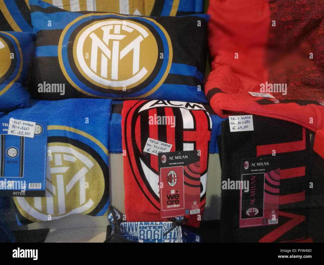 Merchandising serie hi-res stock photography and images - Alamy