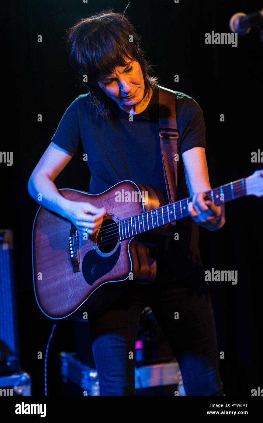 Jen cloher hi-res stock photography and images - Alamy