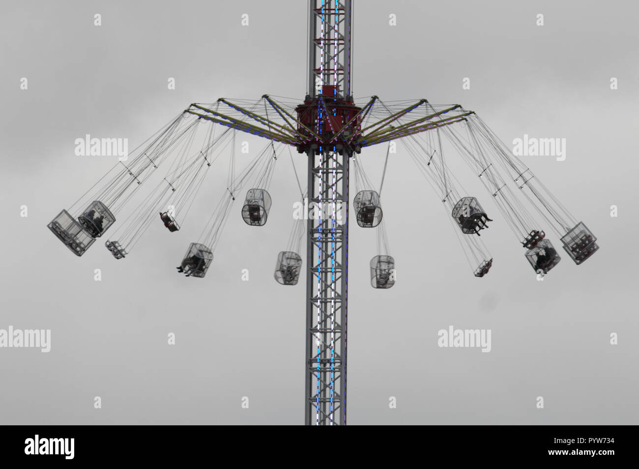 London park swings hi-res stock photography and images - Alamy