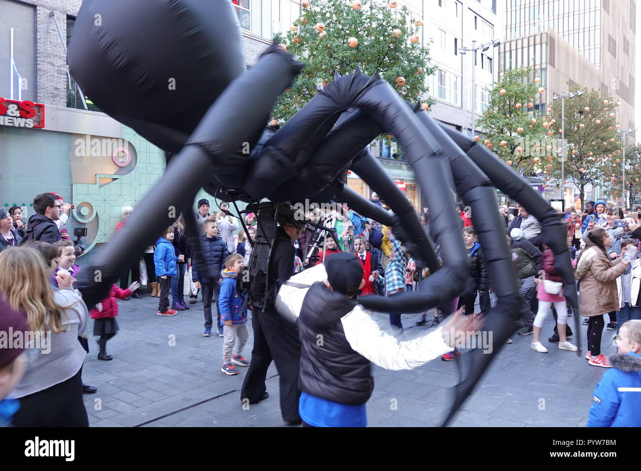 Liverpool, UK. 30th October 2018. Arachnobot the giant spider puppet ...