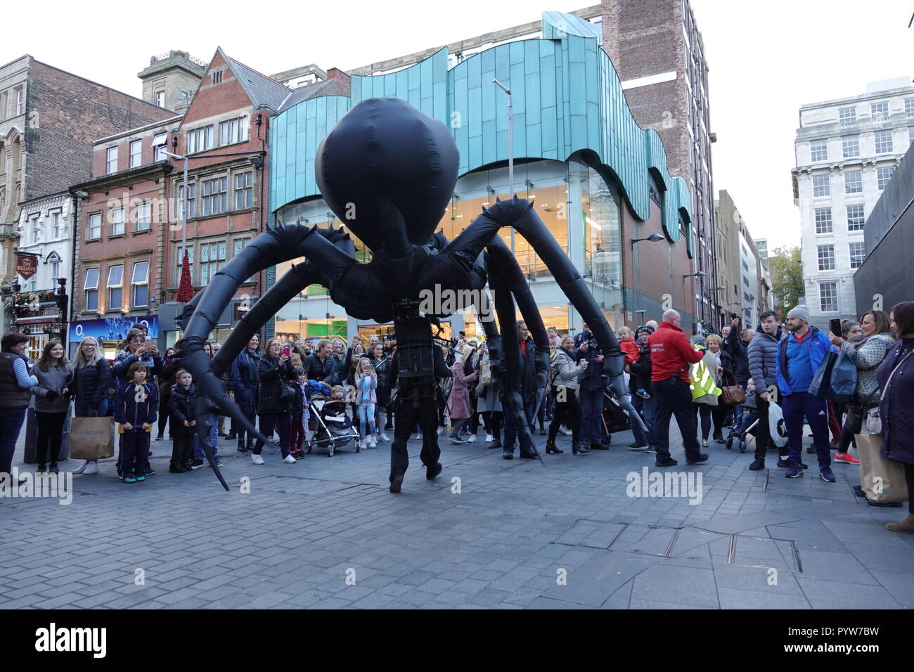 Liverpool, UK. 30th October 2018. Arachnobot the giant spider puppet ...