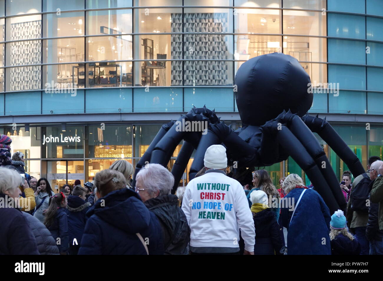 Liverpool, UK. 30th October 2018. Arachnobot the giant spider puppet ...