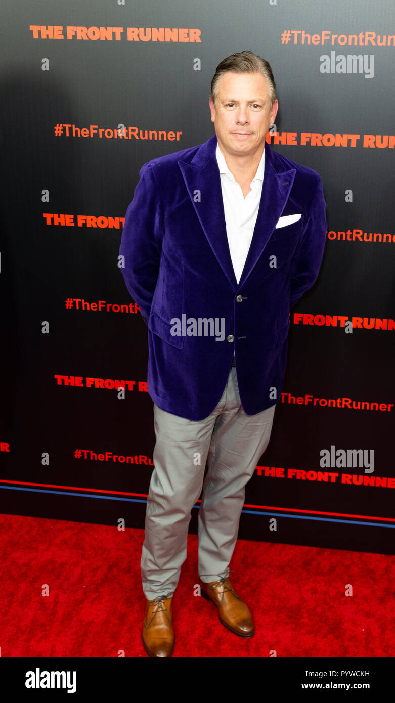 Screening cloth hi-res stock photography and images - Alamy