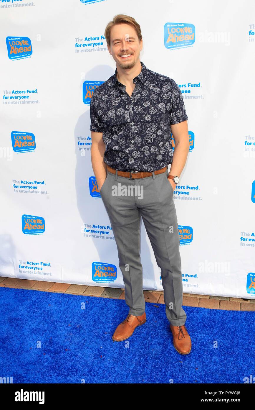 Los Angeles, CA, USA. 28th Oct, 2018. Christoph Sanders at arrivals for ...