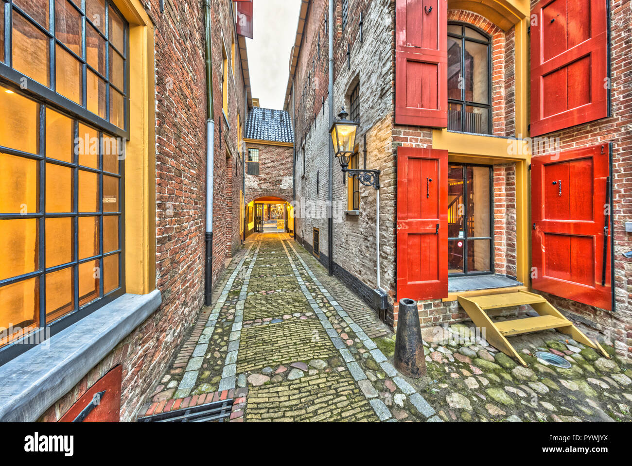 Old city windows in the city hi-res stock photography and images - Alamy