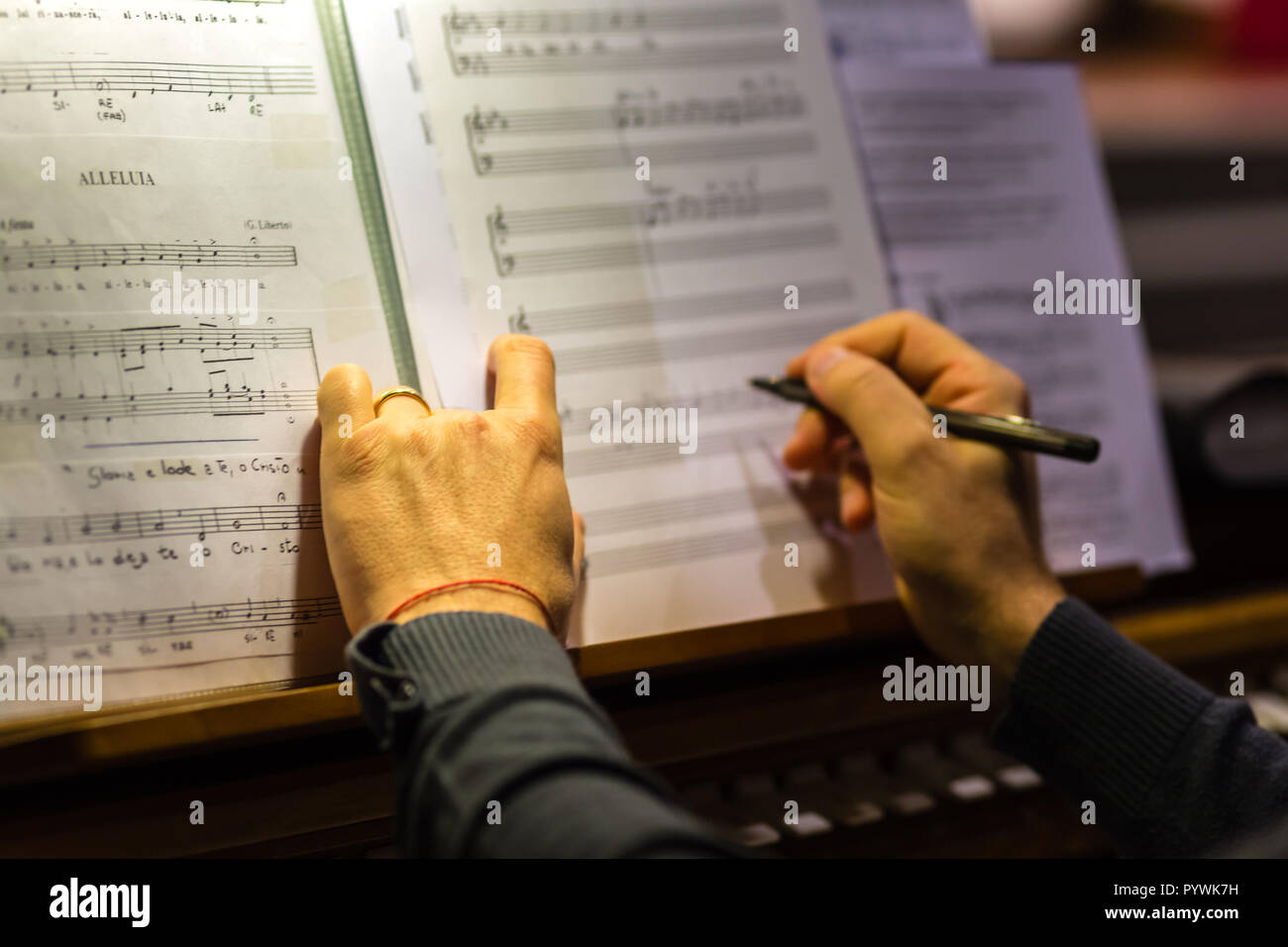 male hands playing organ keyboard in church Stock Photo - Alamy