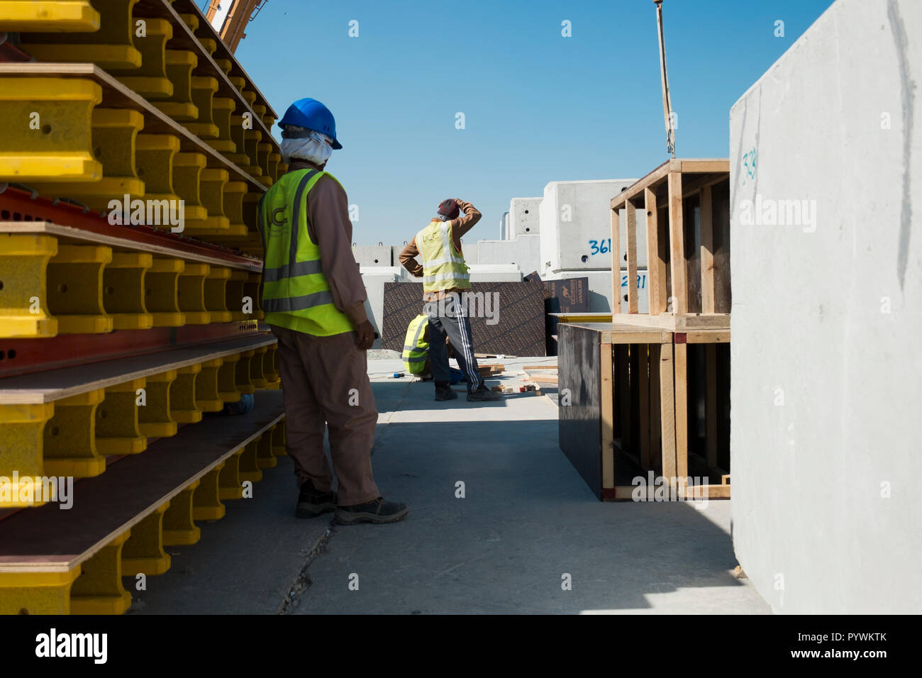 Construction crew hi-res stock photography and images - Alamy