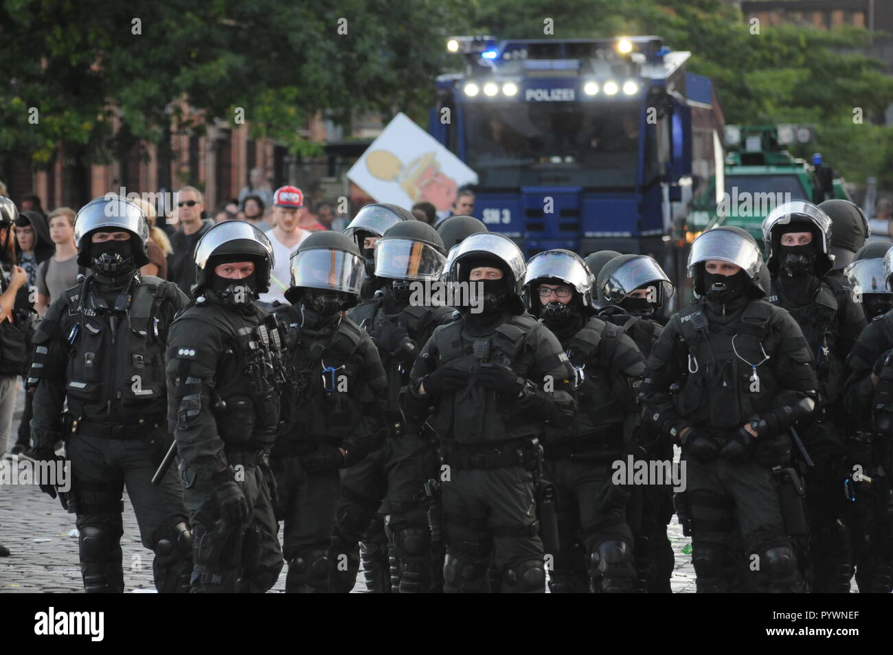Anti G20 protest turn into violent urban riots in Hamburg, Germany ...